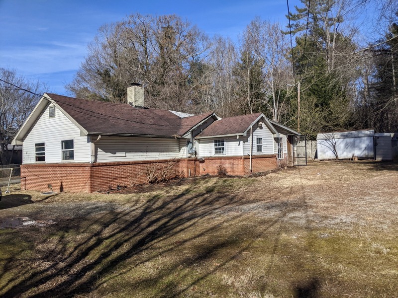 173 Old Shoals Rd Ext, Arden, NC 28704 - Gibbs Realty & Auction Co., Inc.